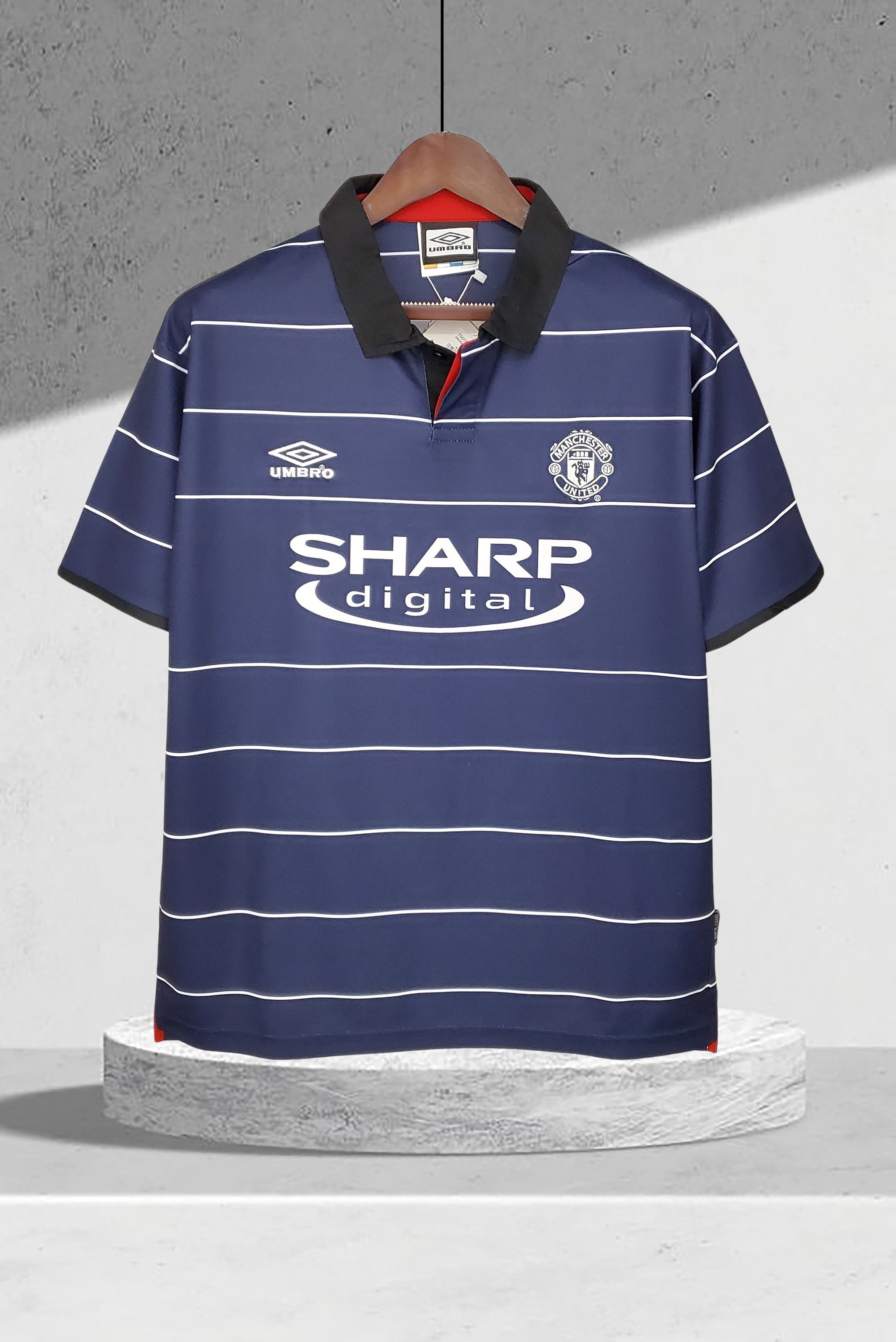 Manchester United 1999–2000 Bortedrakt – Klassisk Fotballtrøye